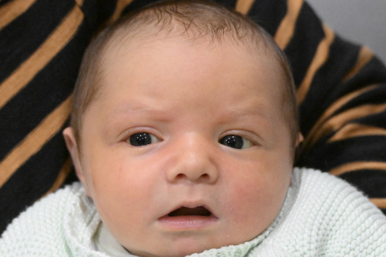 CARNET ROSE : Delphine et Lionel ont eu leur 8ème enfant, il se prénomme Gratien - Autun Infos