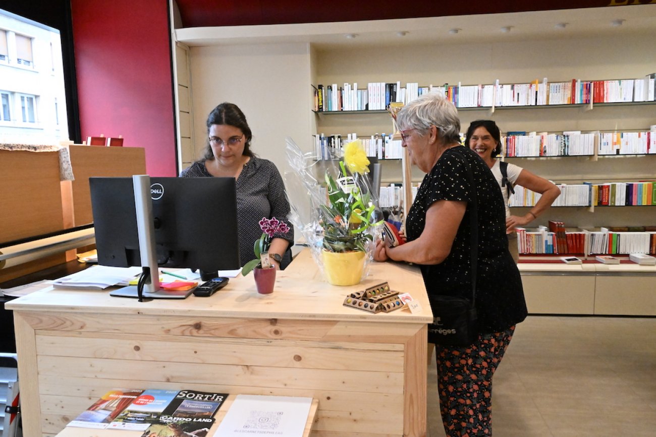 LE CREUSOT : La Librairie «Les carnets de Philéas» a été inaugurée - Creusot Infos