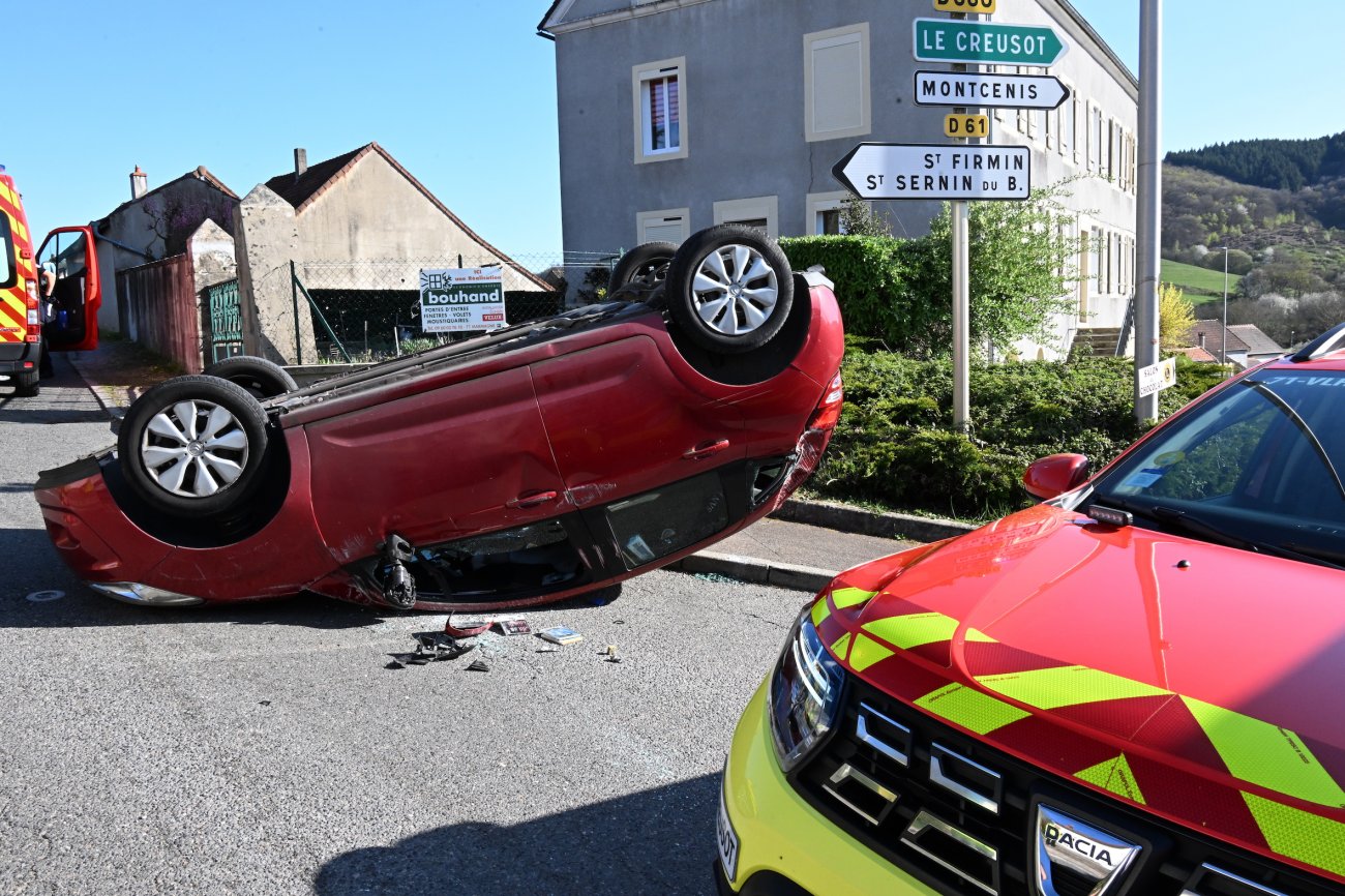 MARMAGNE : Une blessée dans une Citroën percutée et retournée par une voiture qui prend la fuite ...
