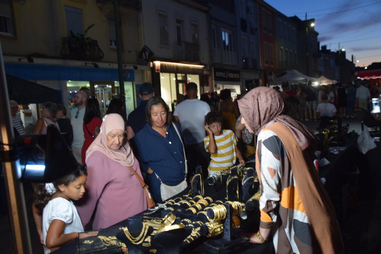 LE CREUSOT : Pleins feux sur le marché nocturne de la rue maréchal Foch - Creusot Infos