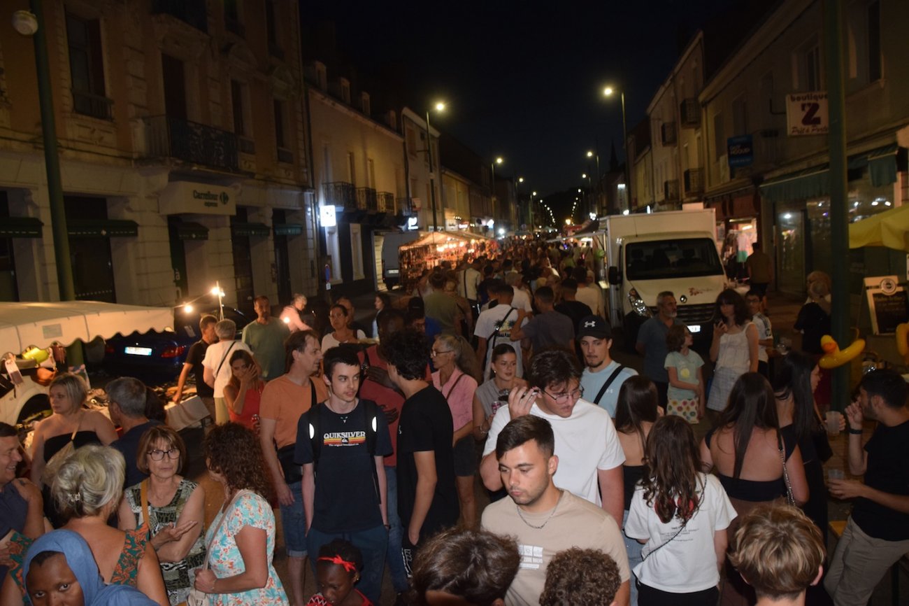 LE CREUSOT : Pleins feux sur le marché nocturne de la rue maréchal Foch - Creusot Infos