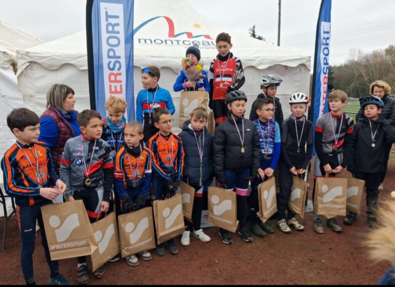 Creusot Cyclisme : Victoire pour Esteban Gourgon, le titre pour Pierre ...