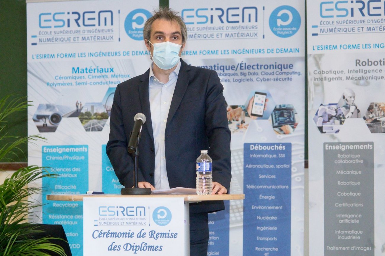 ÉTUDES SUPÉRIEURES : Cérémonie de remise des diplômes de l'ÉSIREM ...