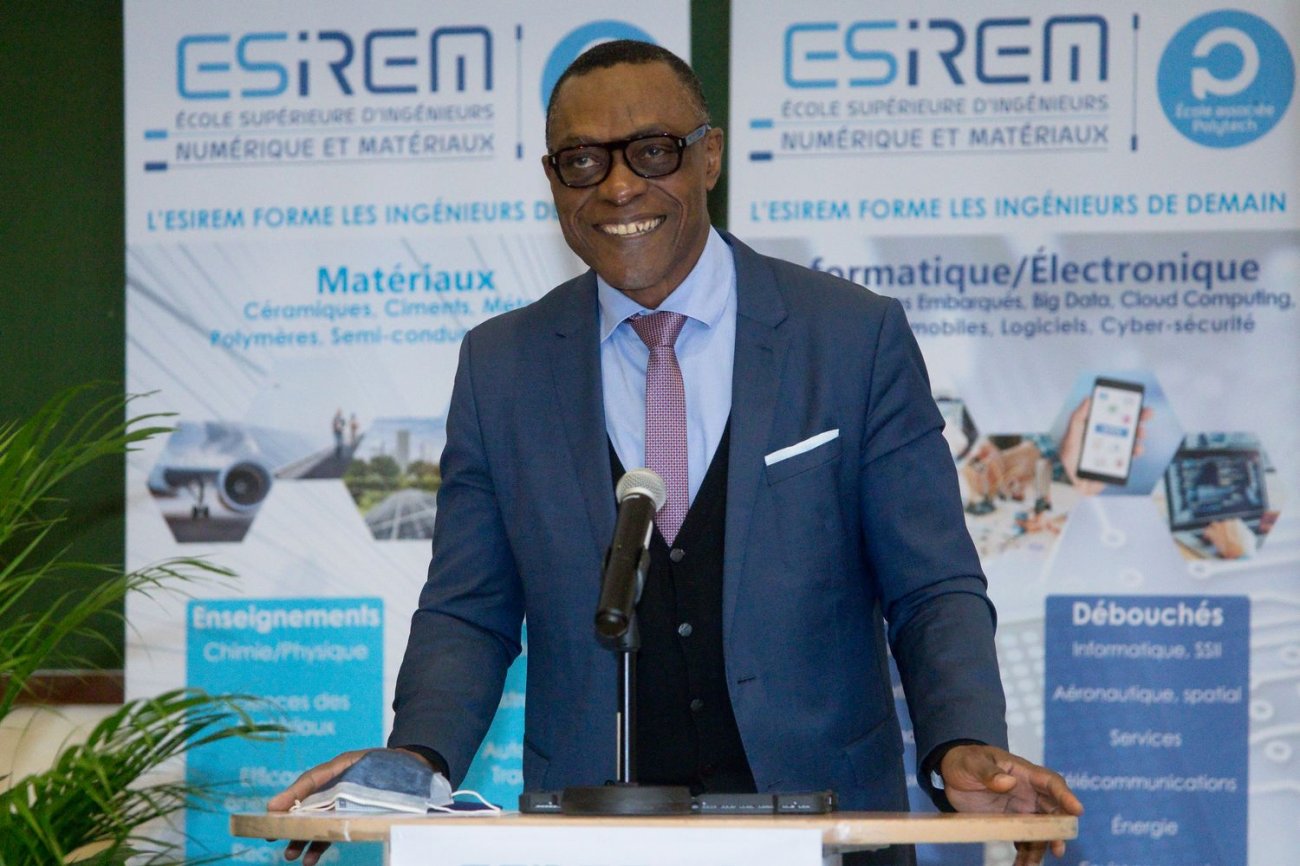 ÉTUDES SUPÉRIEURES : Cérémonie de remise des diplômes de l'ÉSIREM ...