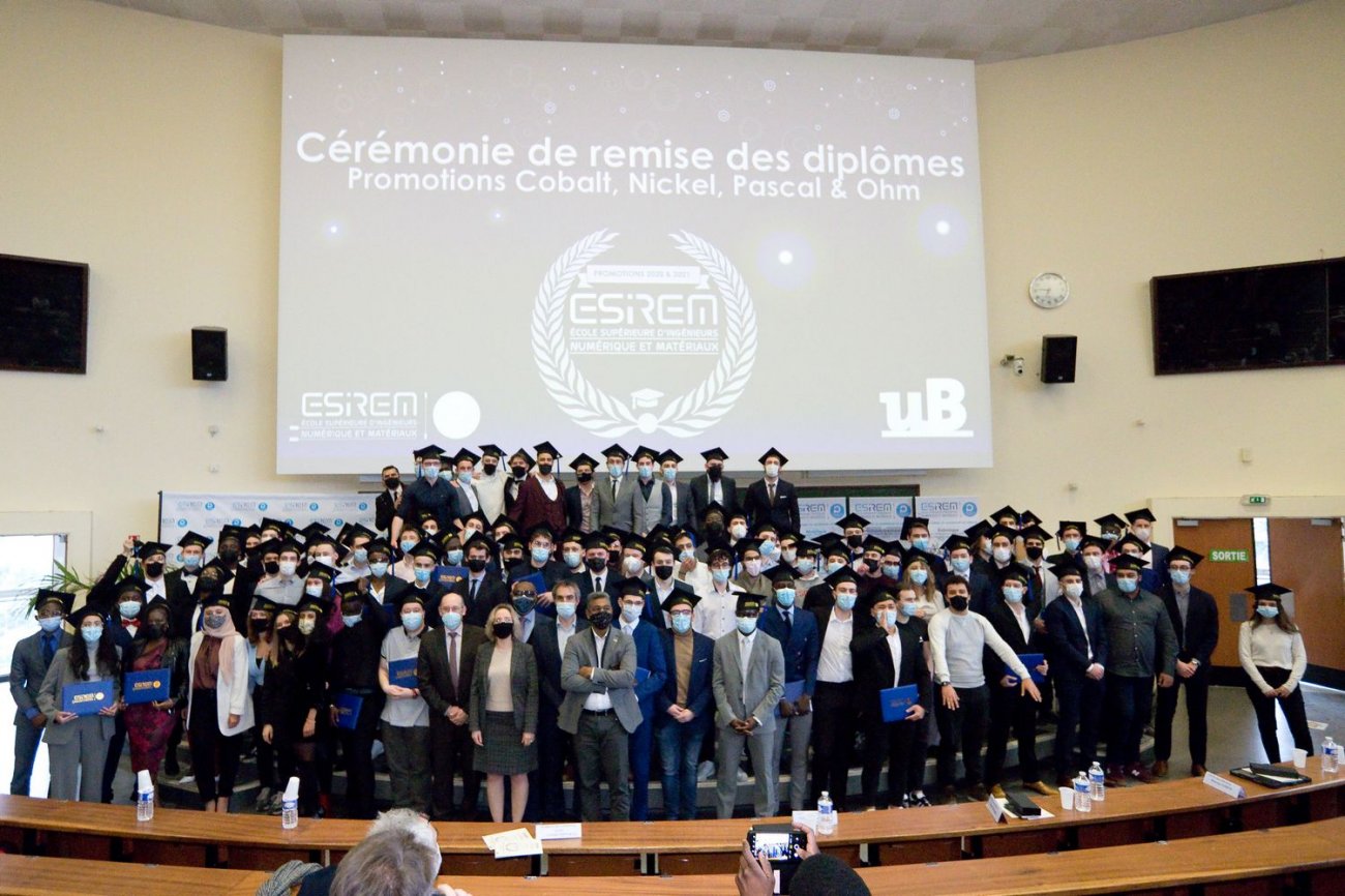 ÉTUDES SUPÉRIEURES : Cérémonie de remise des diplômes de l'ÉSIREM ...