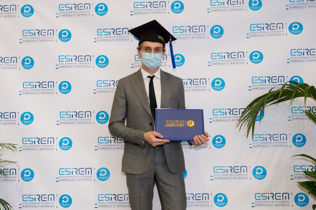 DIJON : Les diplômés 2021 de l'ÉSIREM - Infos Dijon