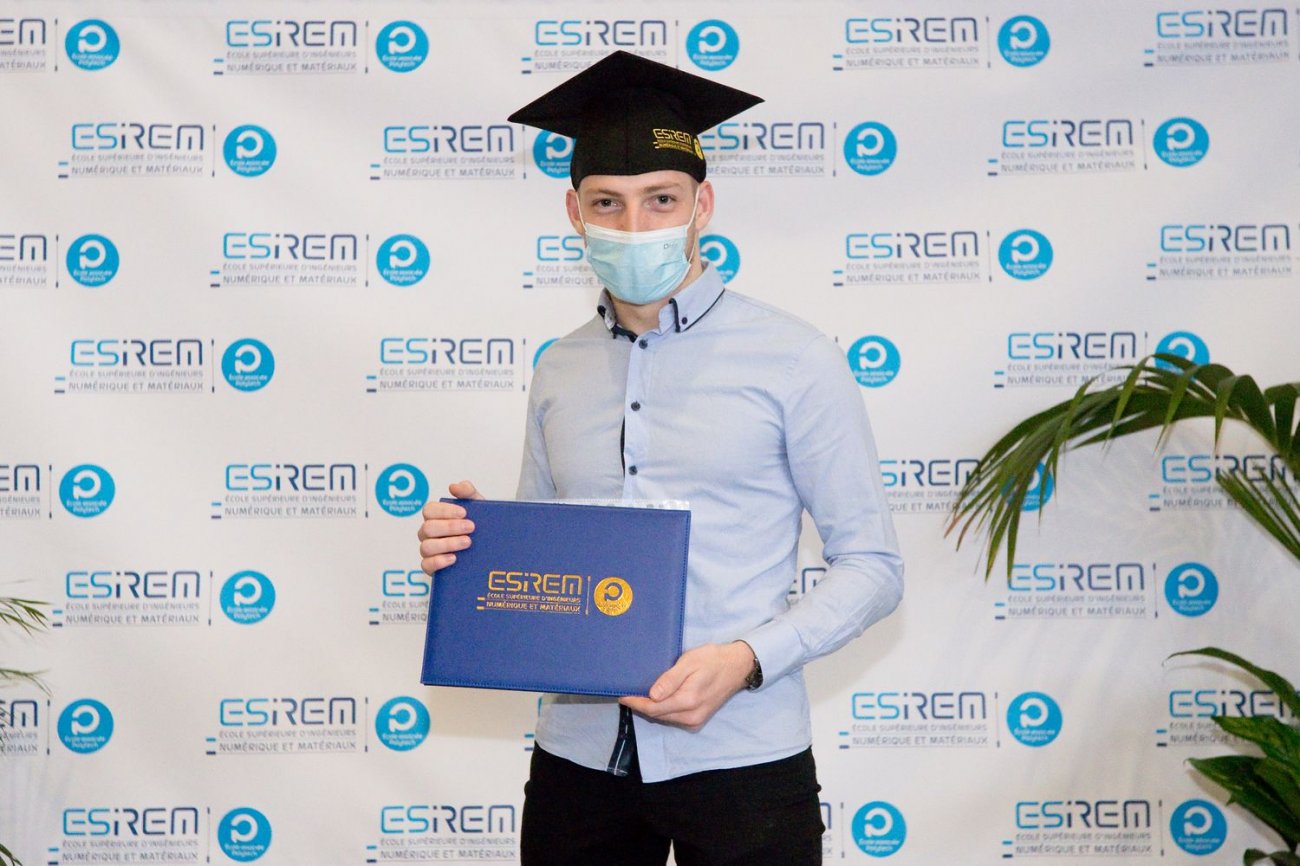 DIJON : Les diplômés 2021 de l'ÉSIREM - Infos Dijon