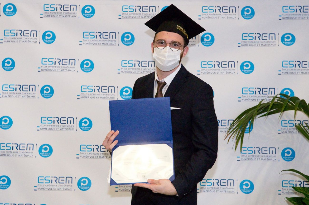 DIJON : Les diplômés 2021 de l'ÉSIREM - Infos Dijon