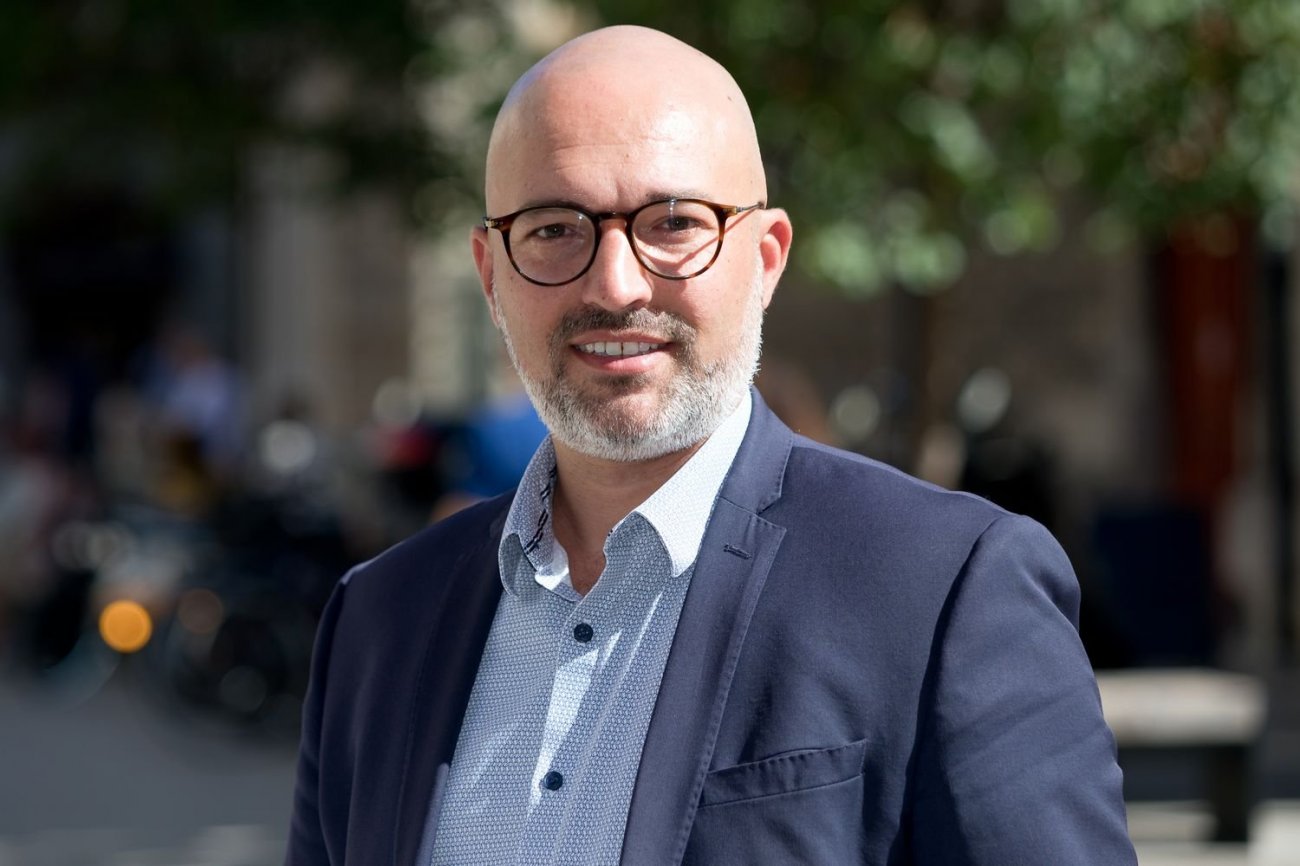 Antoine Hoareau, réélu secrétaire de la section de Dijon (images d ...