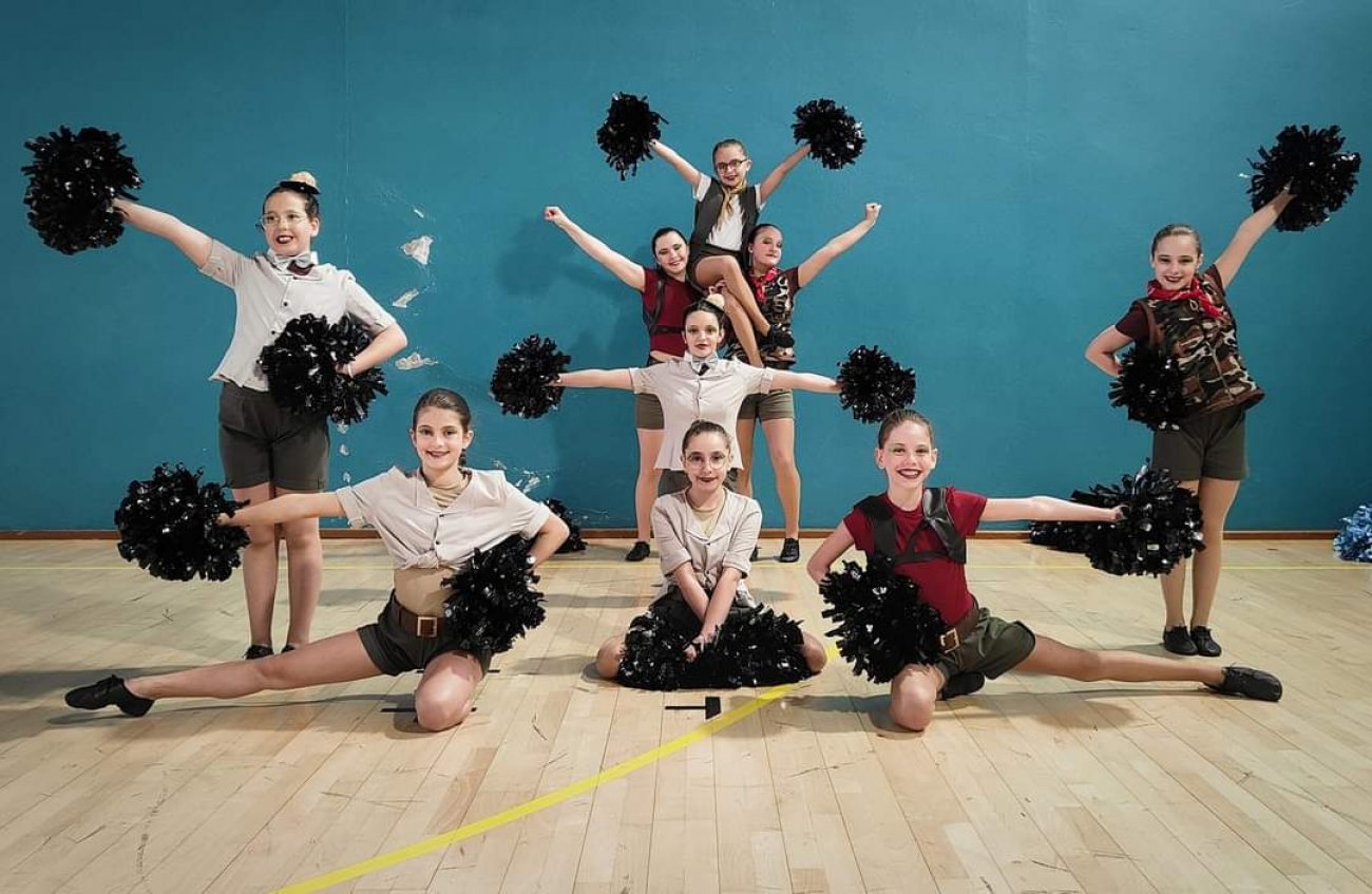 LE CREUSOT : Une 1ère place et une 3ème place pour les Stars Dance