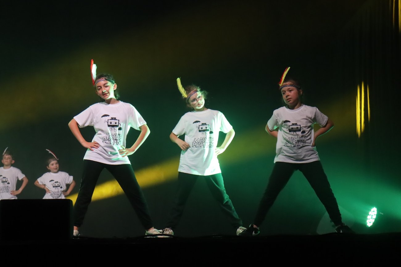 PARC DES EXPOSITIONS L'EDUEN : Mar'Hip Poppins, une adaption à la sauce ...