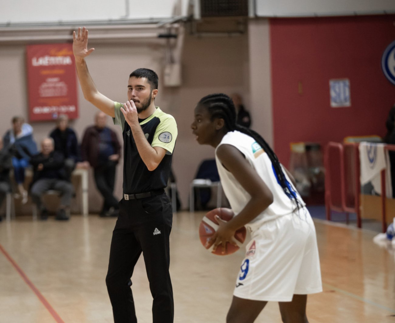 Interview : Alexandre Poncet, un arbitre de basket, en devenir ...