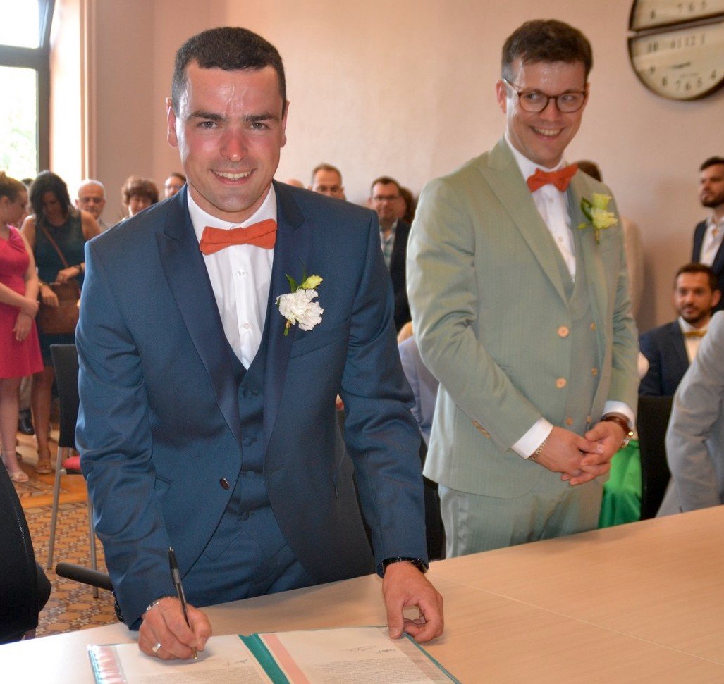 ECUISSES : Martin et Luc se sont unis par les liens du mariage ...