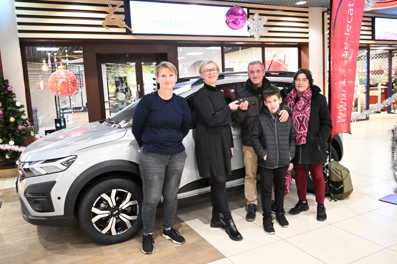 LE CREUSOT : Benoît Chollet s’est vu remettre les clefs de la voiture ...