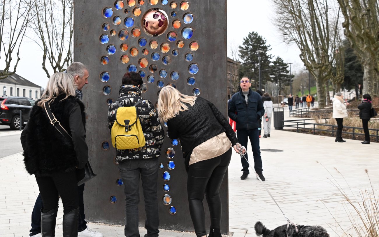 LE CREUSOT : L’œuvre monumentale de Michel Granger plébiscitée ...