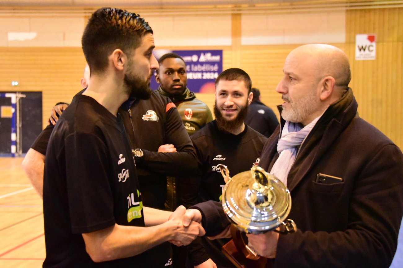 FUTSAL : Team Montceau Foot remporte le trophée des champions ...