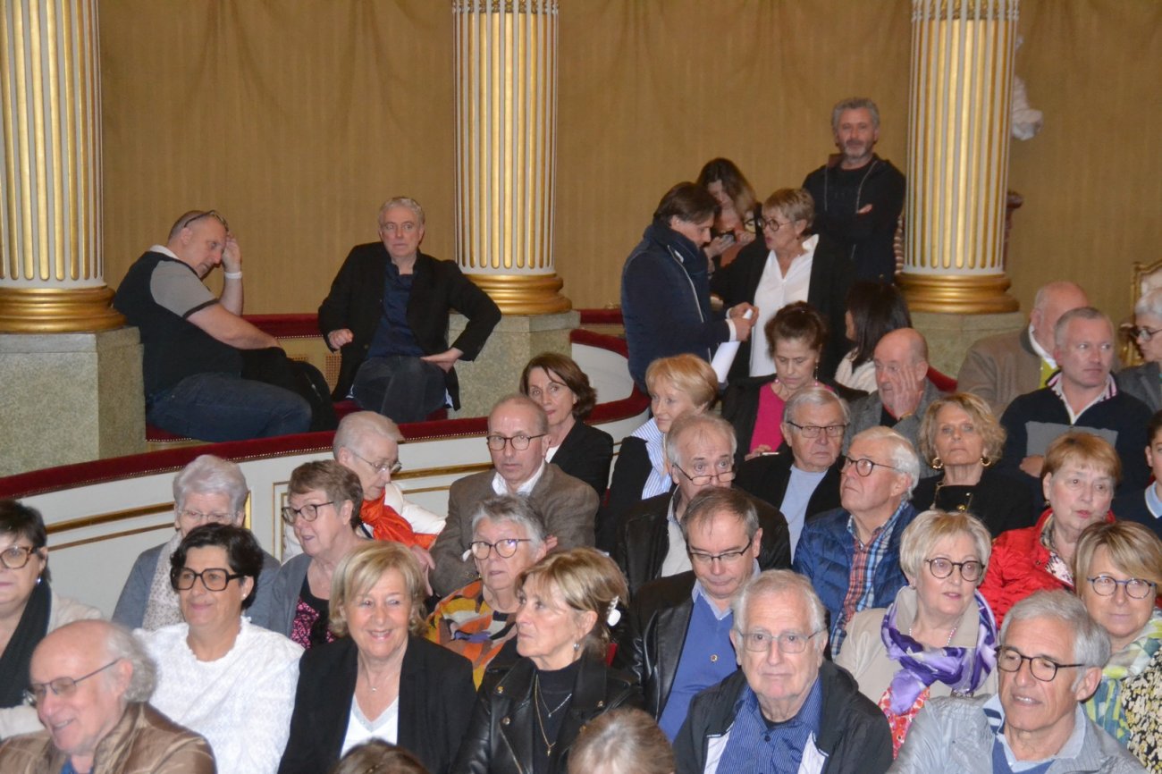 LE CREUSOT : Le Rotary club du Creusot remet 1 000 € à l’association ...