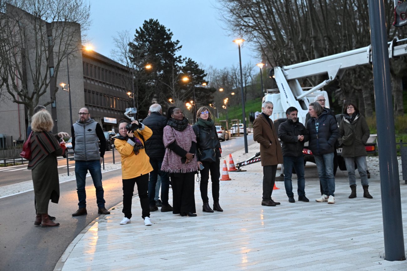 LE CREUSOT : L’œuvre monumentale de Michel Granger a été mise en ...