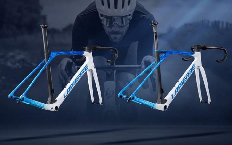 CYCLISME : Lapierre lance une série limitée de vélos Thibaut Pinot ...