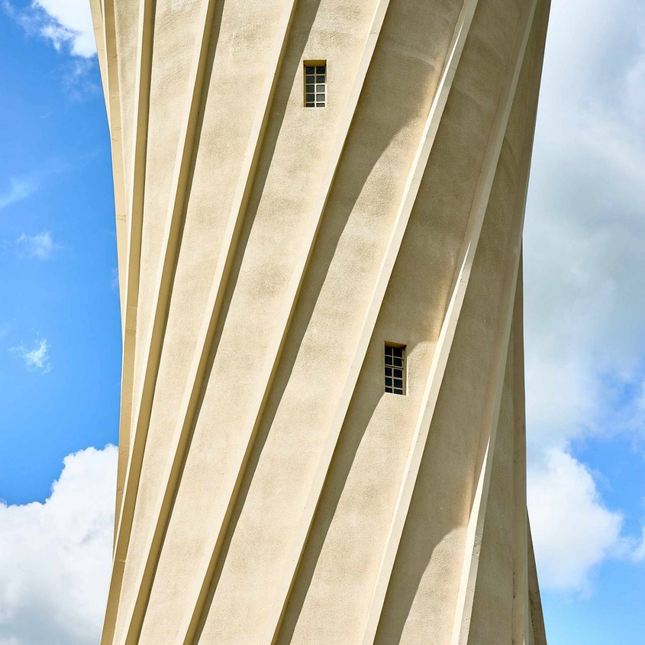 PHOTOGRAPHIE : Peter G. Ball expose ses châteaux d'eau de Côte-d'Or à l ...