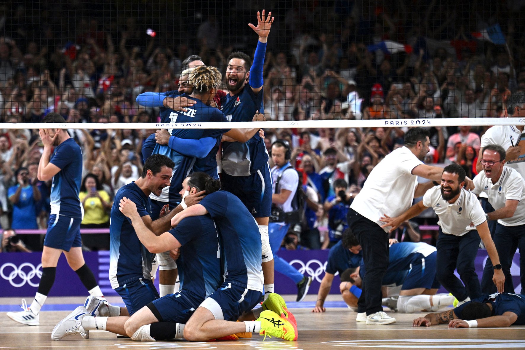 JO de Paris (Volley) : La France double championne olympique, les 2 ...