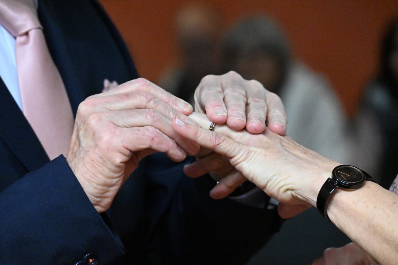 CARNET BLANC : Manon et Christian ont officialisé leur union - Creusot ...