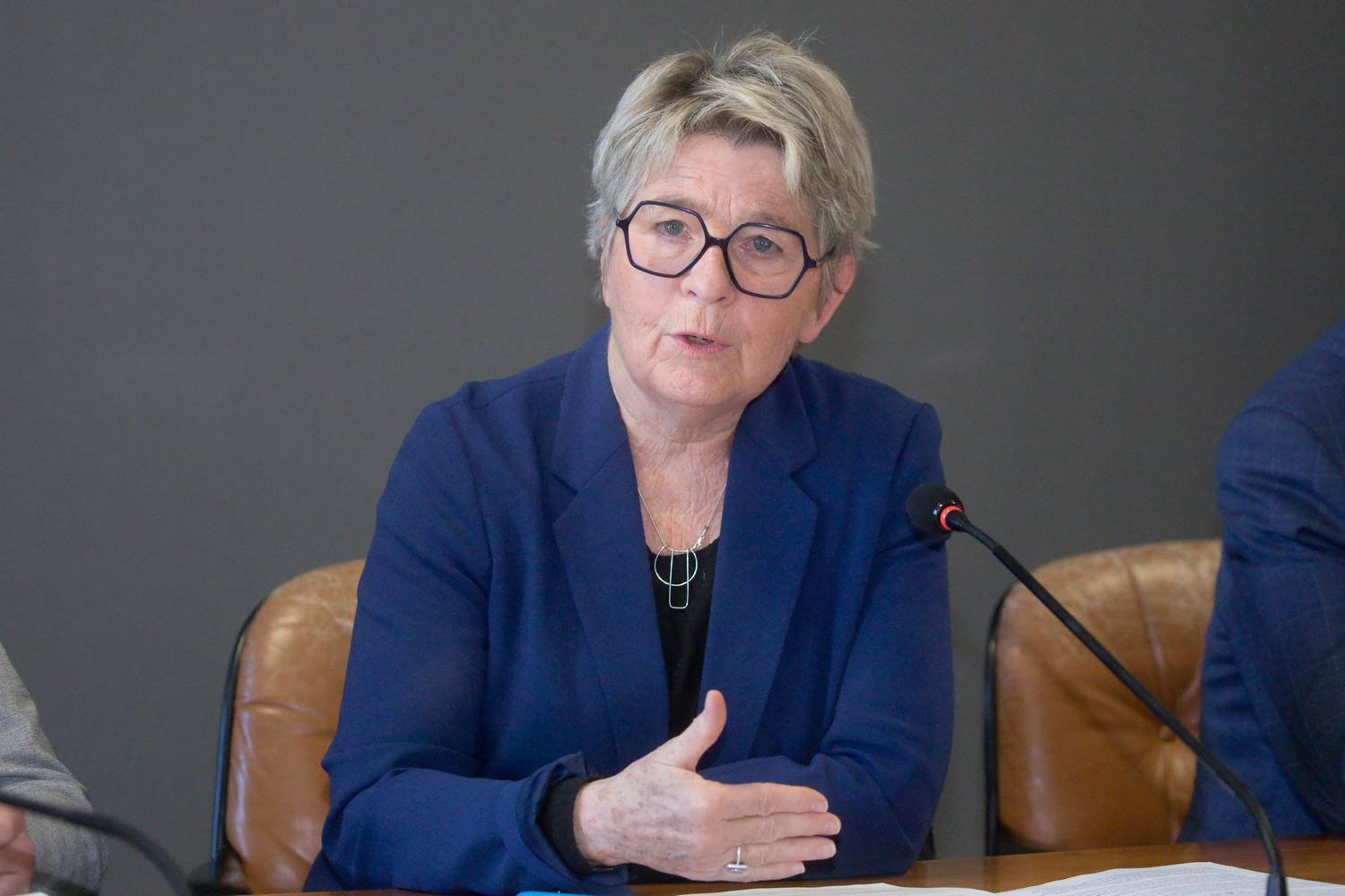 DÉCENTRALISATION : Marie-Guite Dufay défend le CESER - Autun Infos