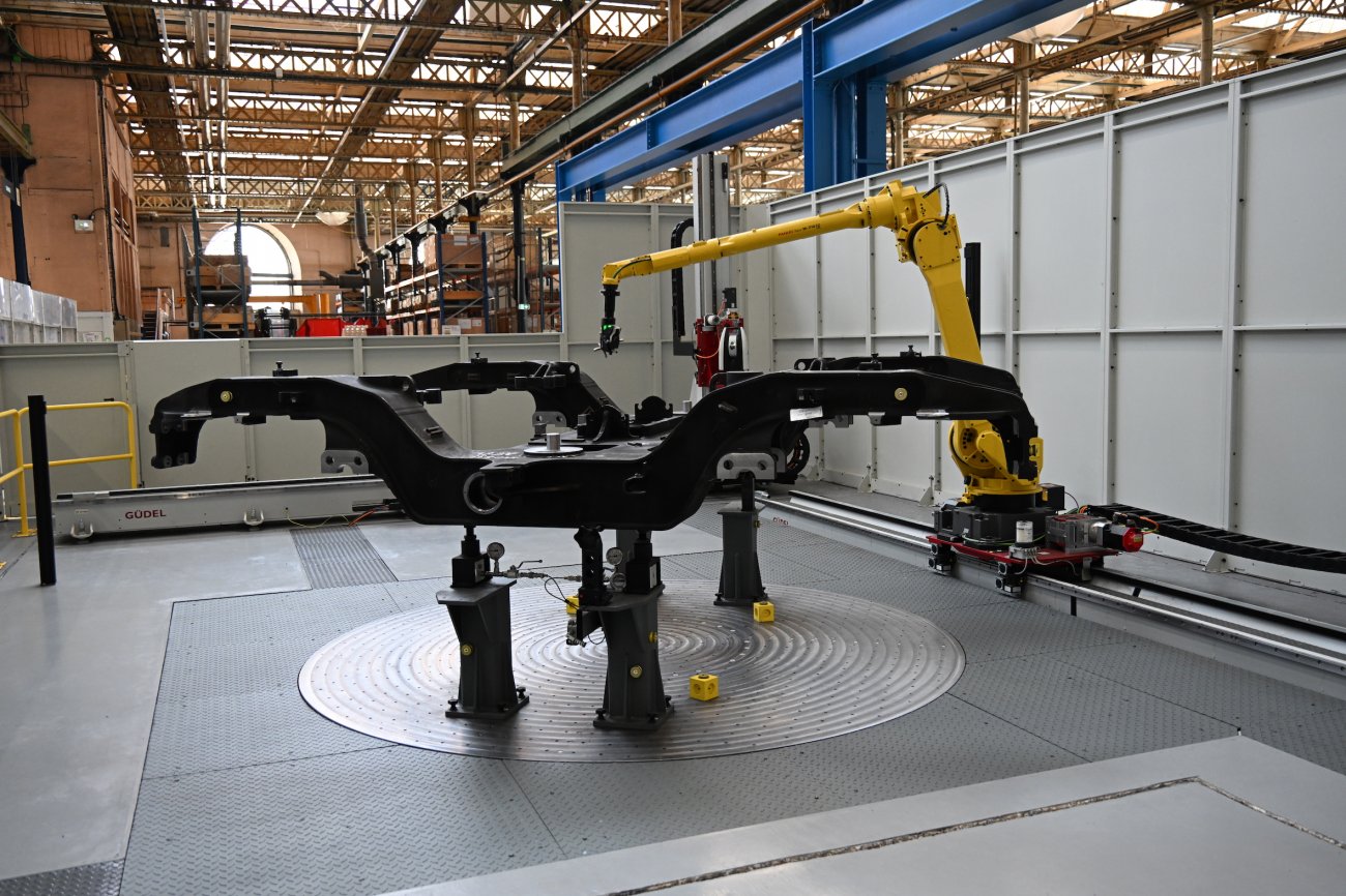 LE CREUSOT : Alstom inaugure une nouvelle cellule laser robotisée au ...