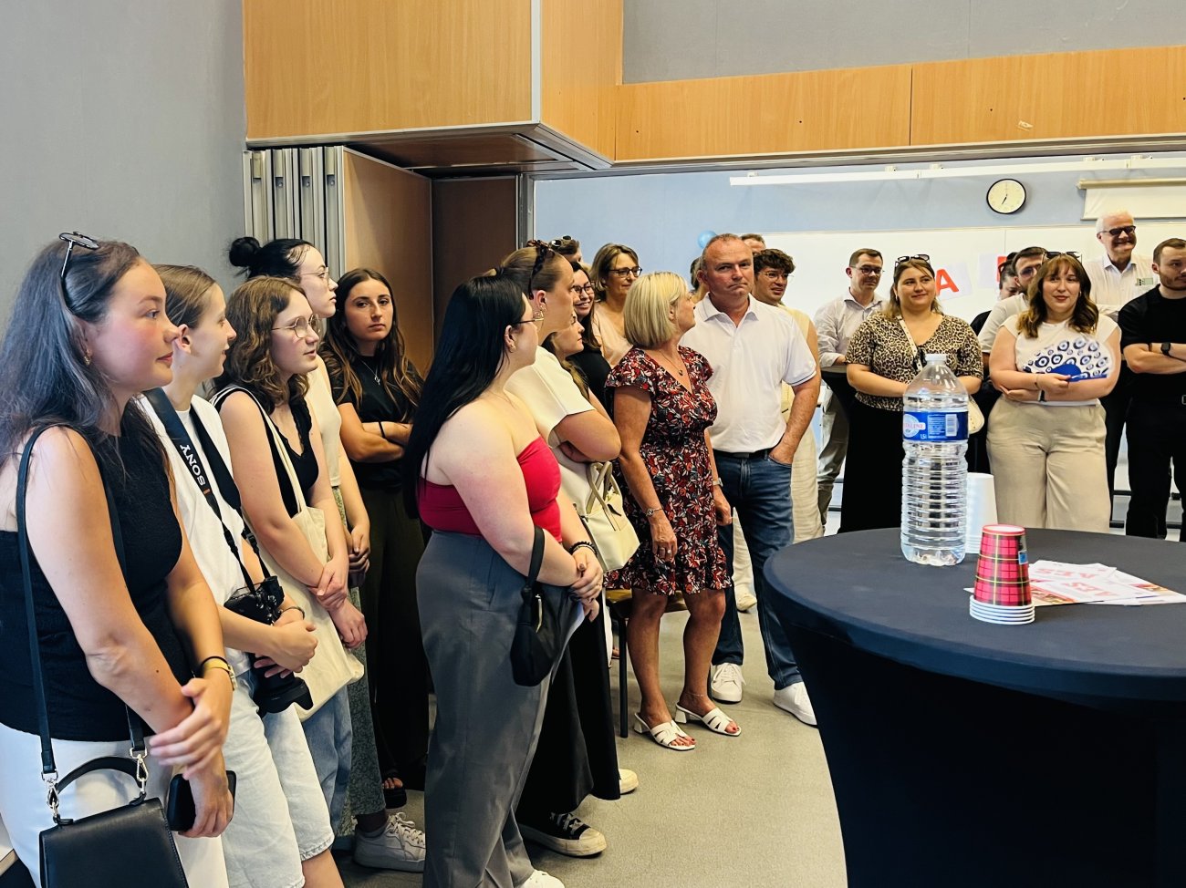 LE CREUSOT : La licence AES, au centre universitaire Condorcet, fête ...