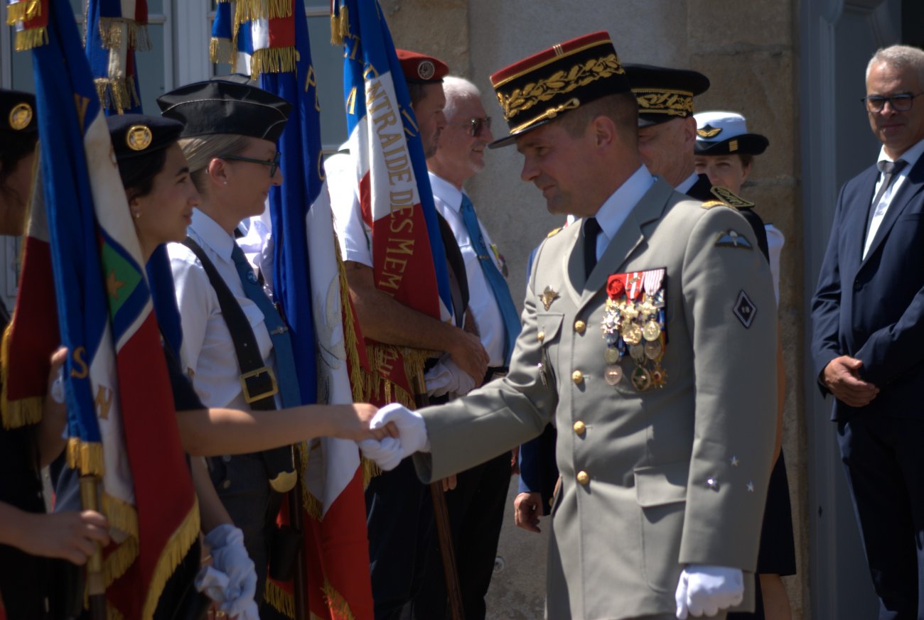 AUTUN : Cérémonie militaire au quartier Gangloff au LMA - Autun Infos