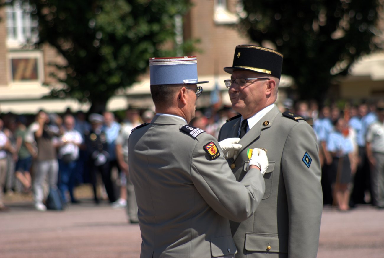 AUTUN : Cérémonie militaire au quartier Gangloff au LMA - Autun Infos