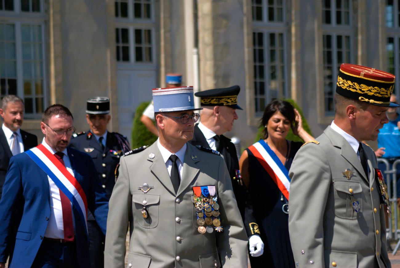 AUTUN : Cérémonie militaire au quartier Gangloff au LMA - Autun Infos