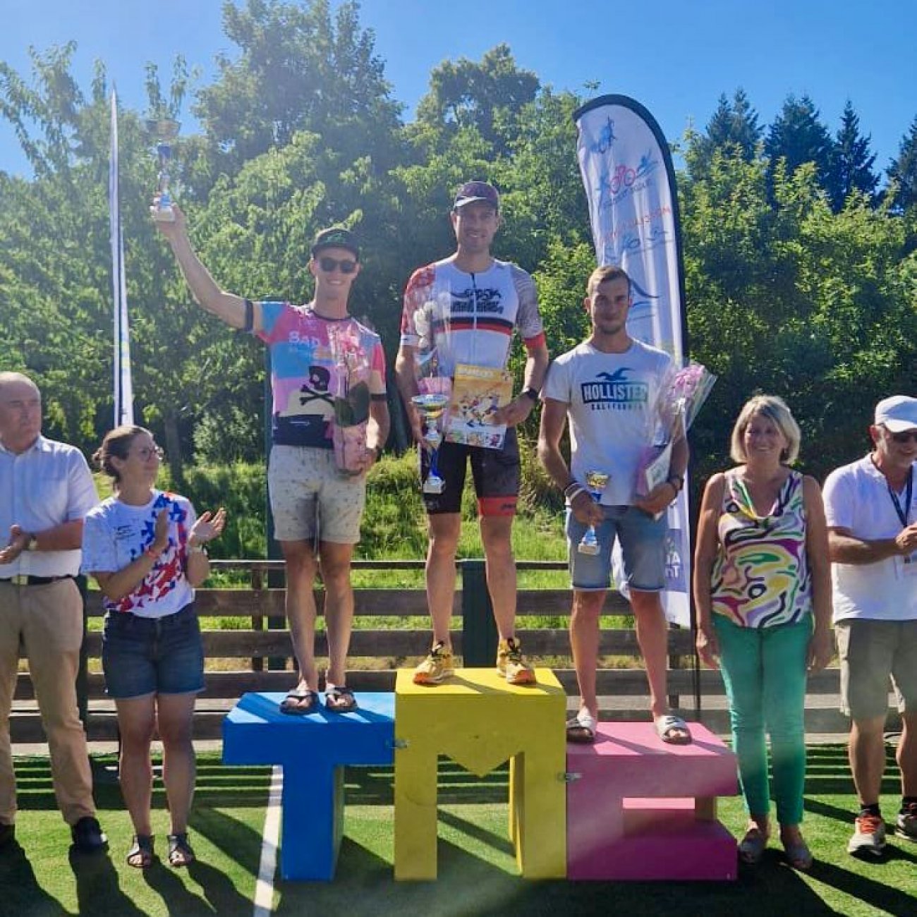 TRIATHLON : Un week-end a encore été bien chargé pour les triathlètes ...