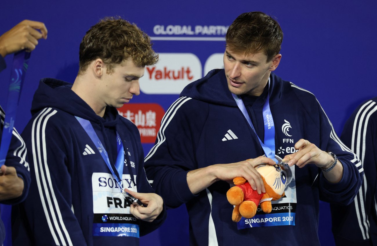 Mondiaux de natation : Le relais masculin 400m 4 nages médaillé d ...