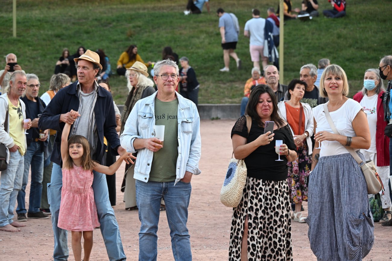 LE CREUSOT Gavai a ouvert et Lovana a fermé la dernière soirée des ...