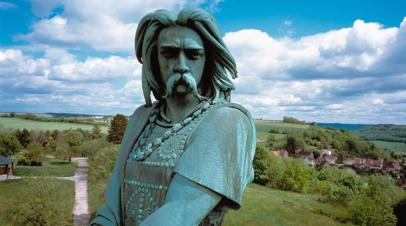 CÔTE-D'OR : Alésia fête les 160 ans de la statue de Vercingétorix ...