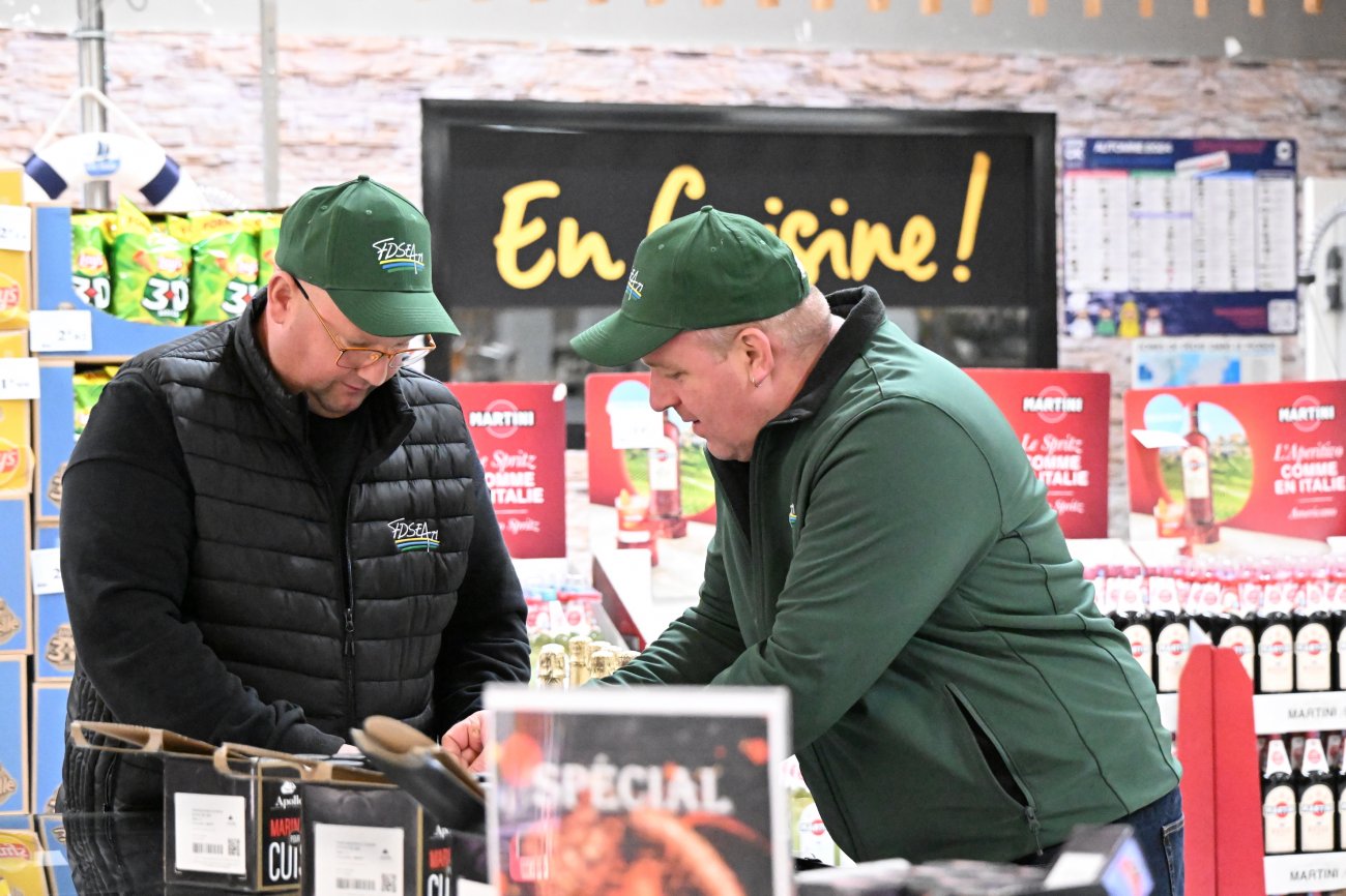 SAONE ET LOIRE : Les agriculteurs à Intermarché, au Creusot, pour ...